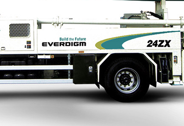 Everdigm Boom Pump Truck ECP24ZX - KNN Cambodia